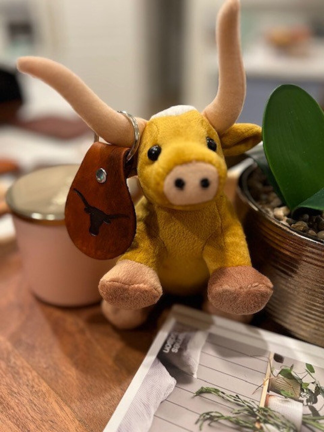 College Themed Longhorn Keychain - Etsy