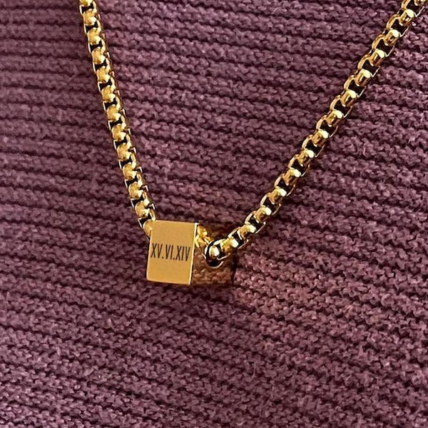 Gold Cube Necklace - Etsy