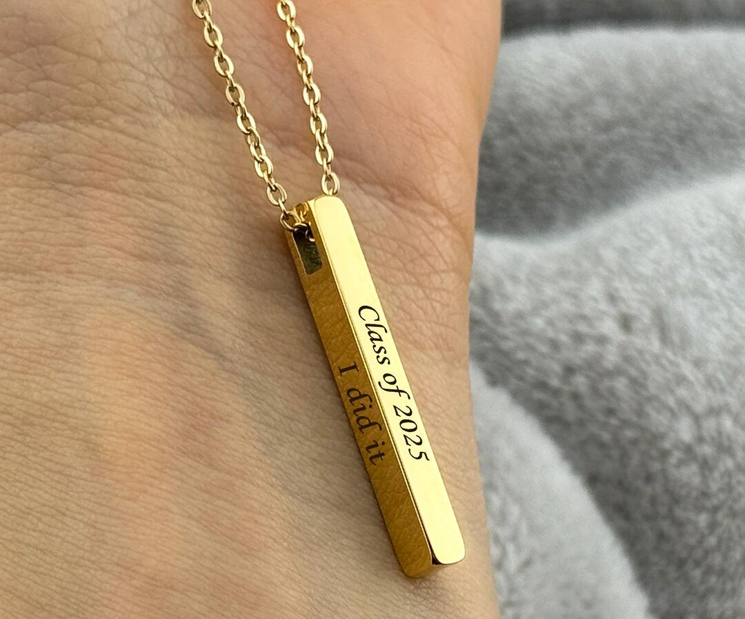 Class of 2025 Graduation Necklace – Personalized 3D Vertical Bar ...