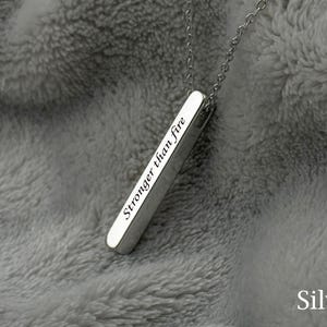 Class of 2025 Graduation Necklace – Personalized 3D Vertical Bar ...