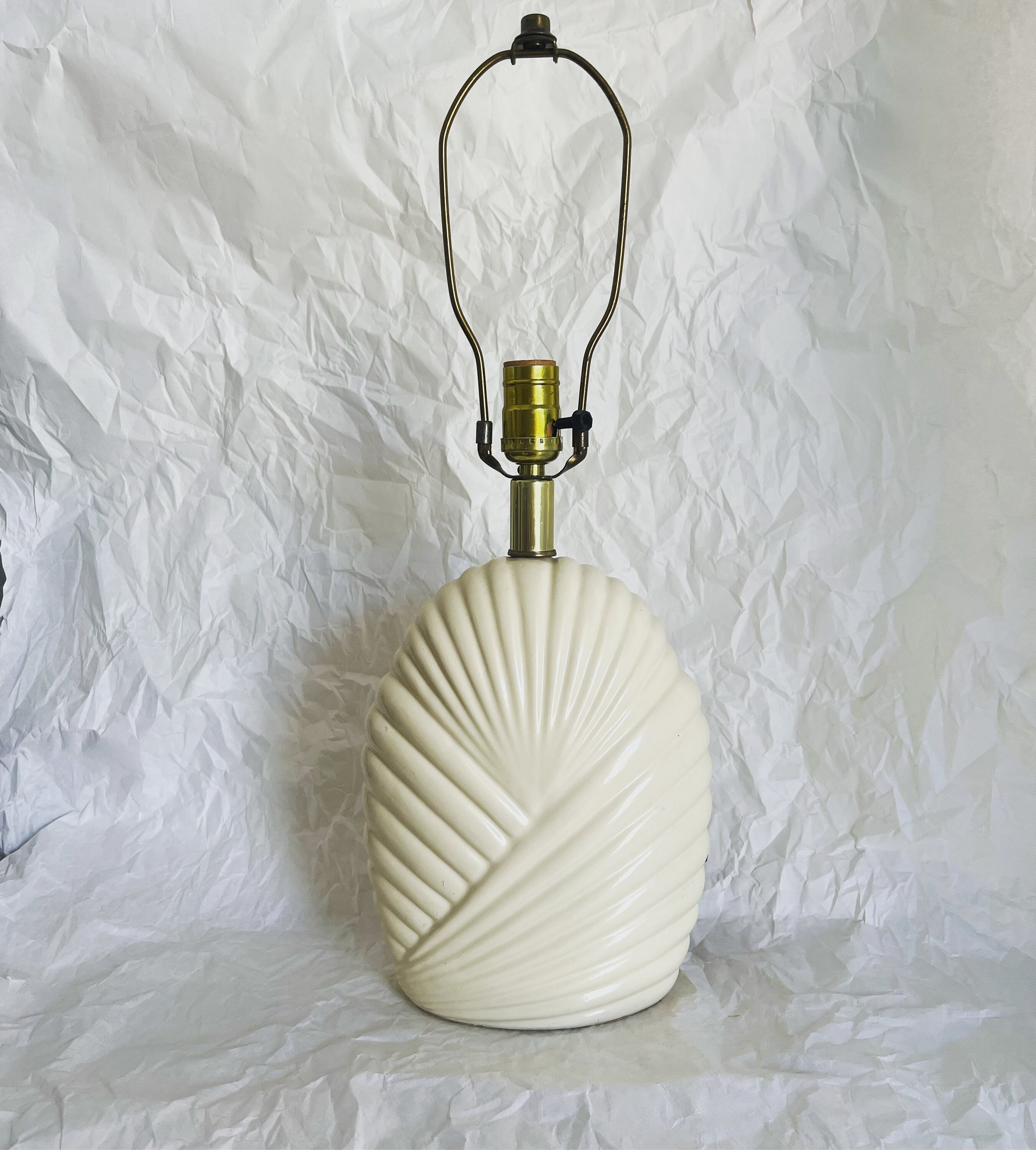 Art Deco Cream Clamshell Lamp Vintage Lamp - Etsy