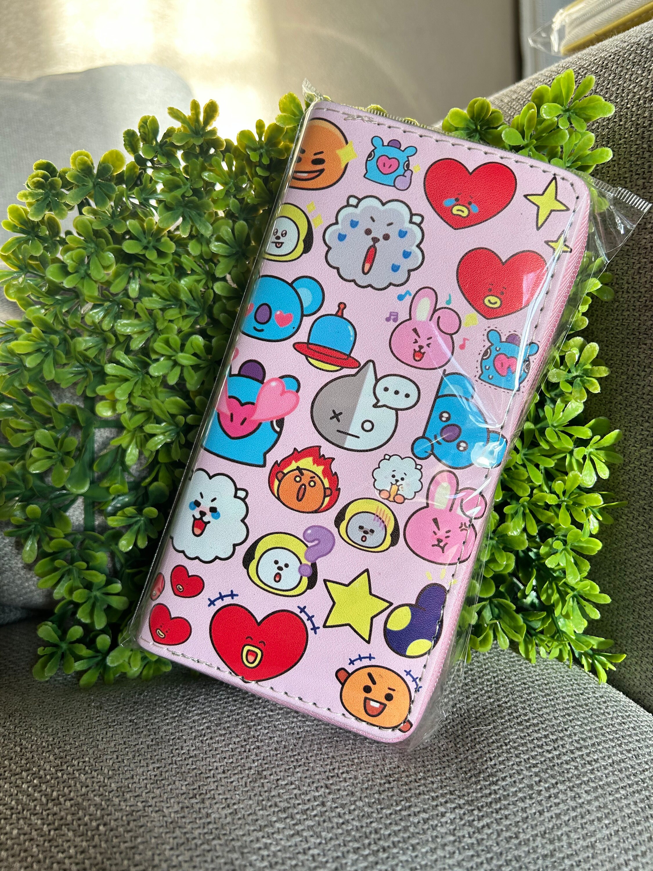 Super Cute BTS/BT21 Wallet - Etsy