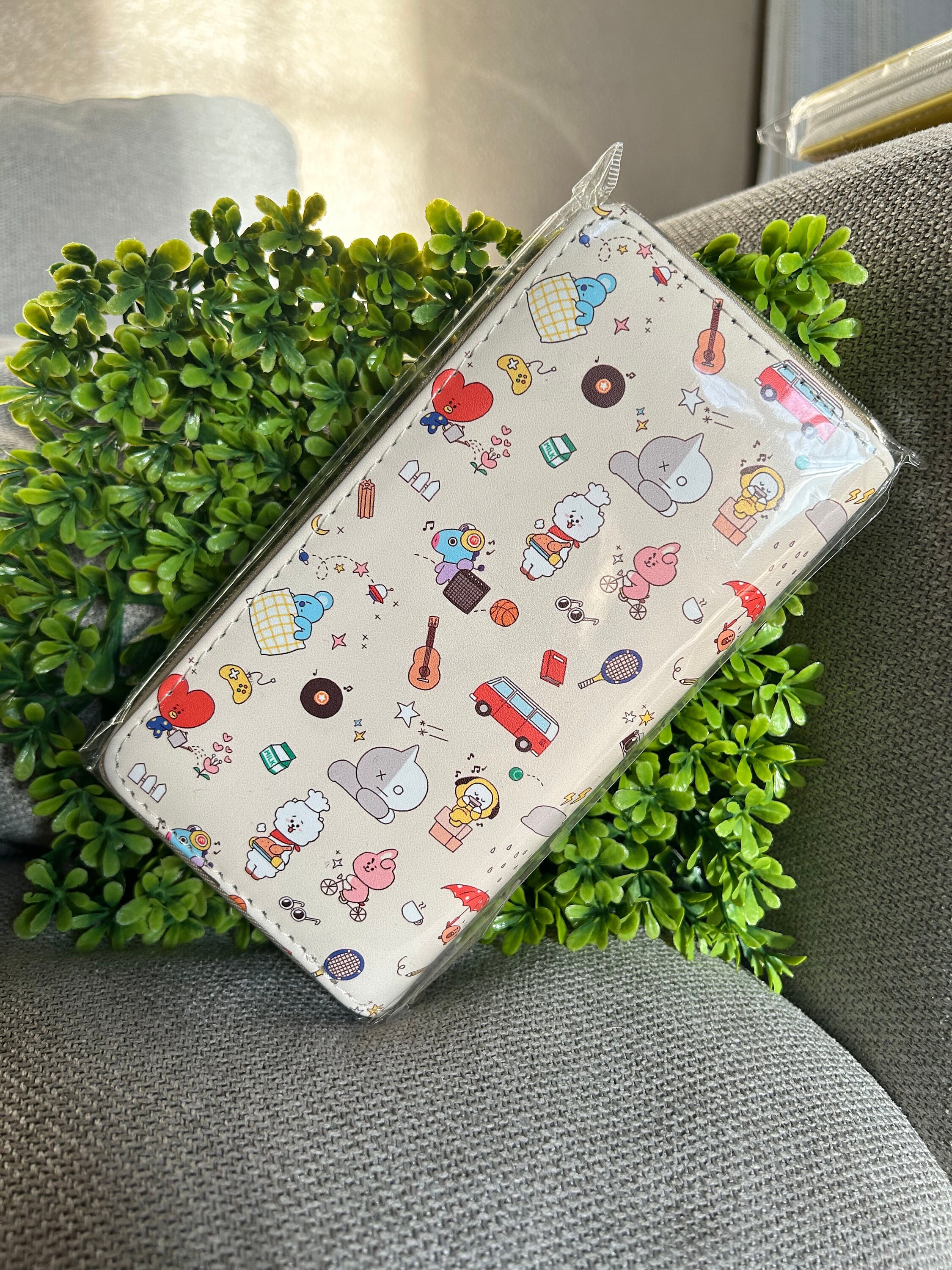 Super Cute BTS/BT21 Wallet - Etsy