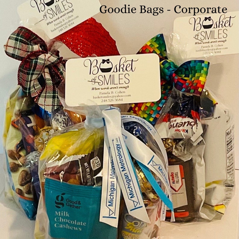 Custom Goody Bags Filled | Personalized Party Favor Bags | Kids ...