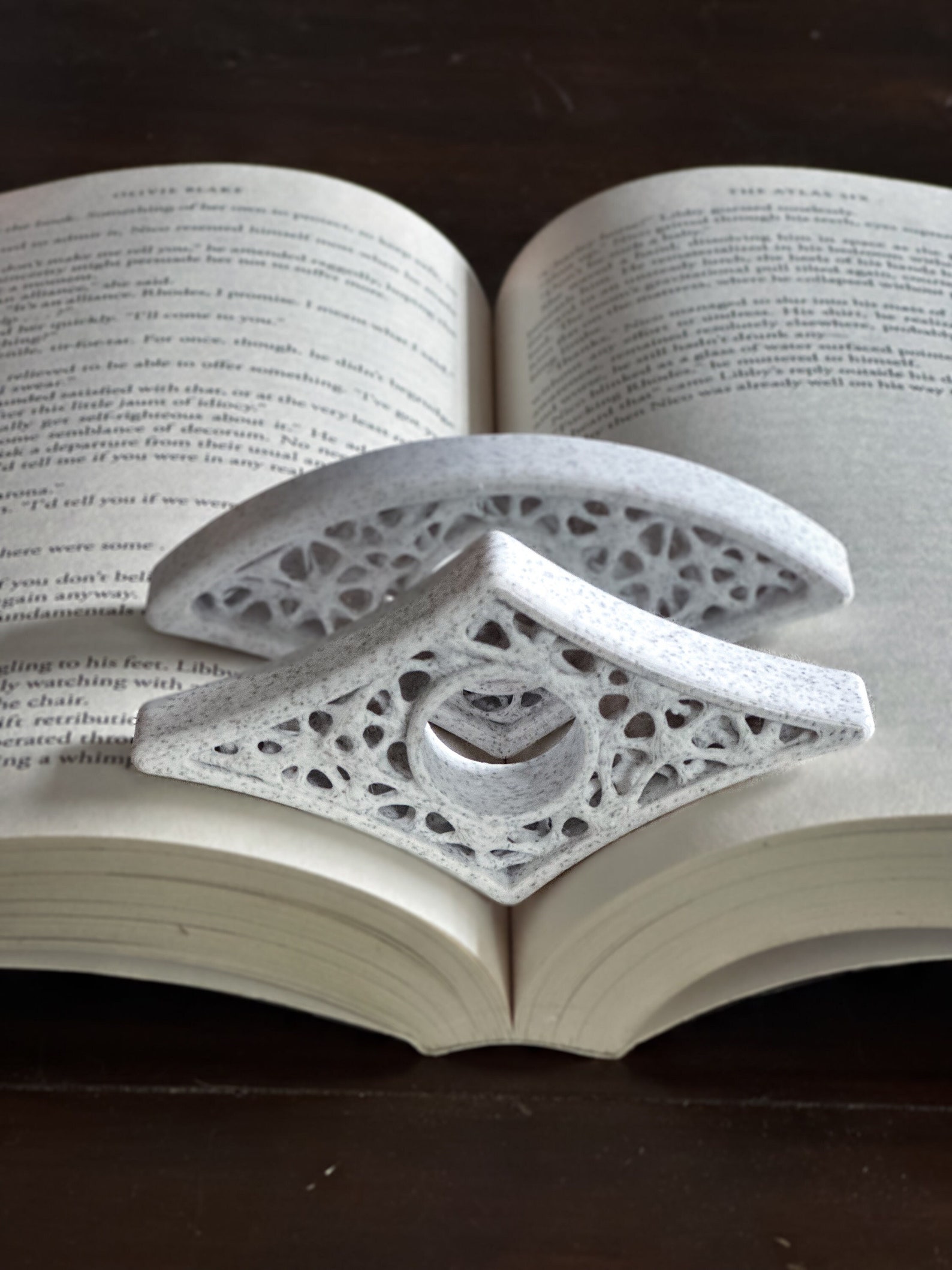 Marble Page Holder for Books, One Handed Page Separator, 3D Printed ...
