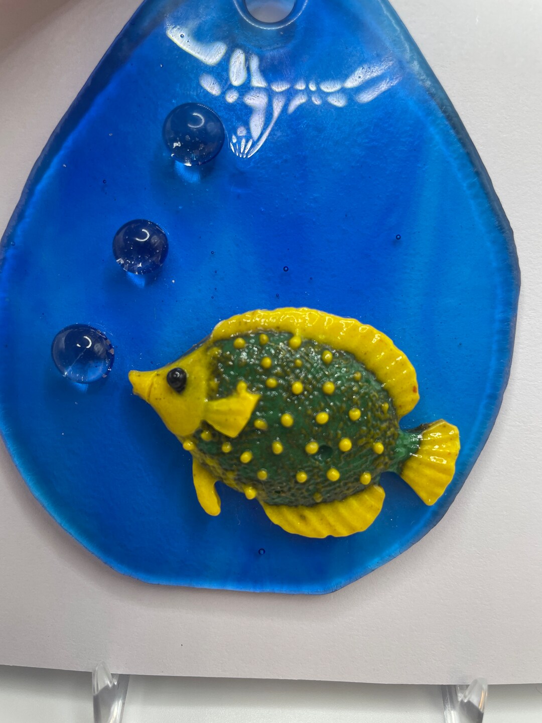 Fused Glass Teardrop Suncatcher With 'bumpy' Fish and Bubbles - Etsy