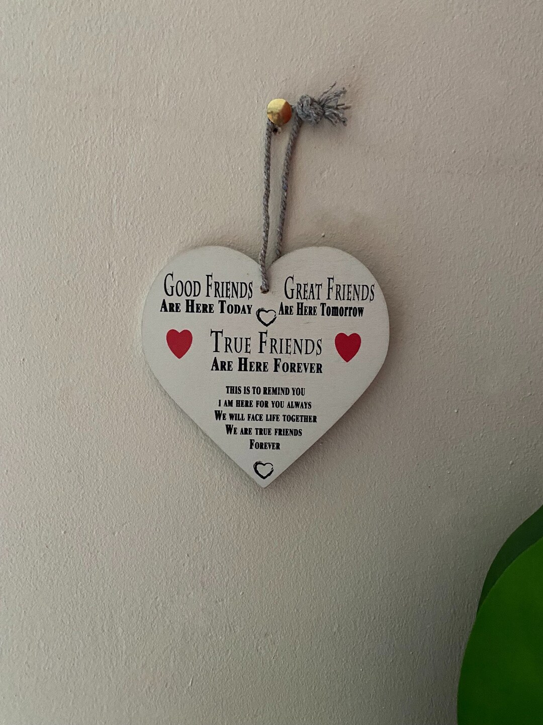 True Friendship Plaque Wooden Hanging Wall Friend Gift Home Decor Bar ...