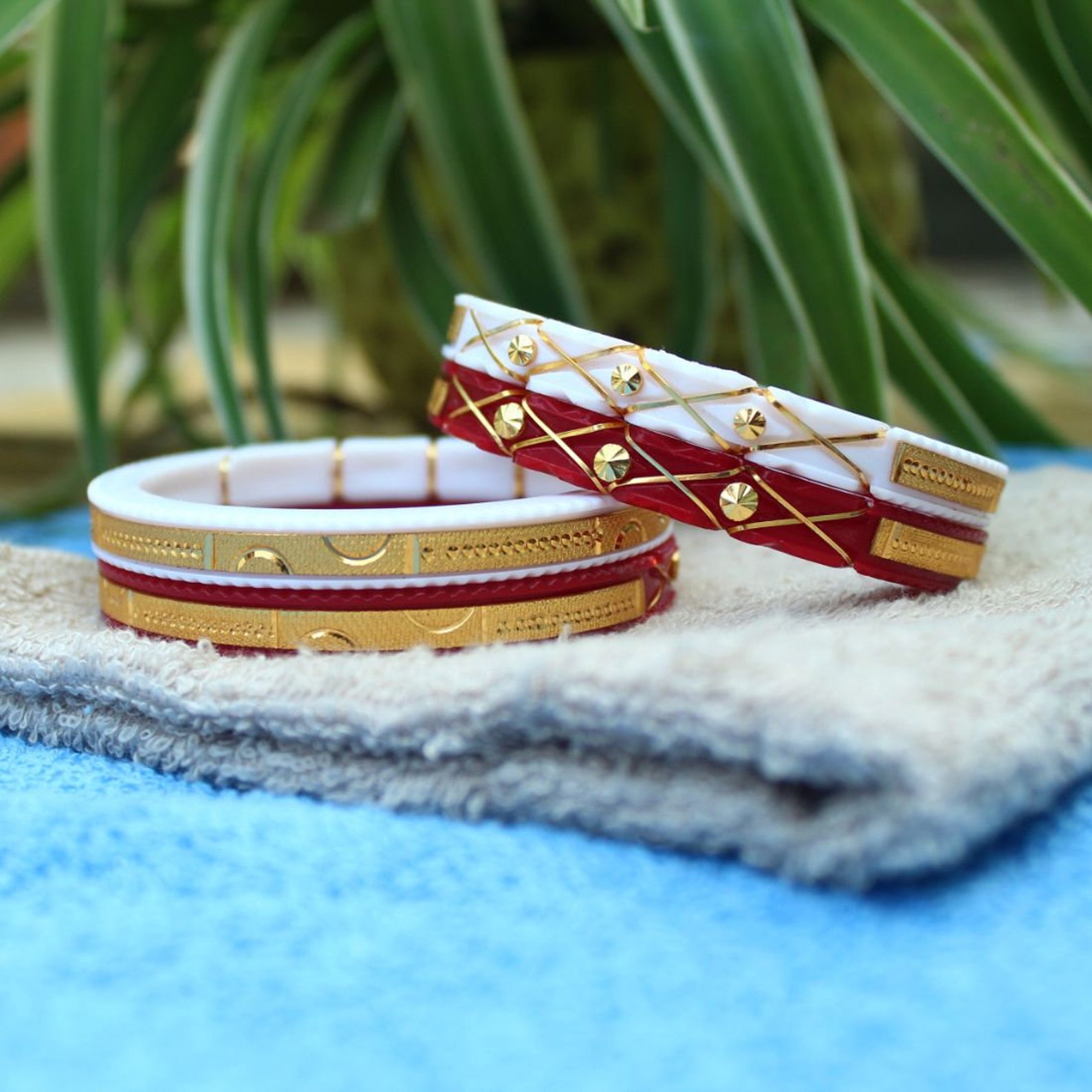 Handmade Shakha Pola Gold Plated Acrylic Bangle for Women, Red and ...