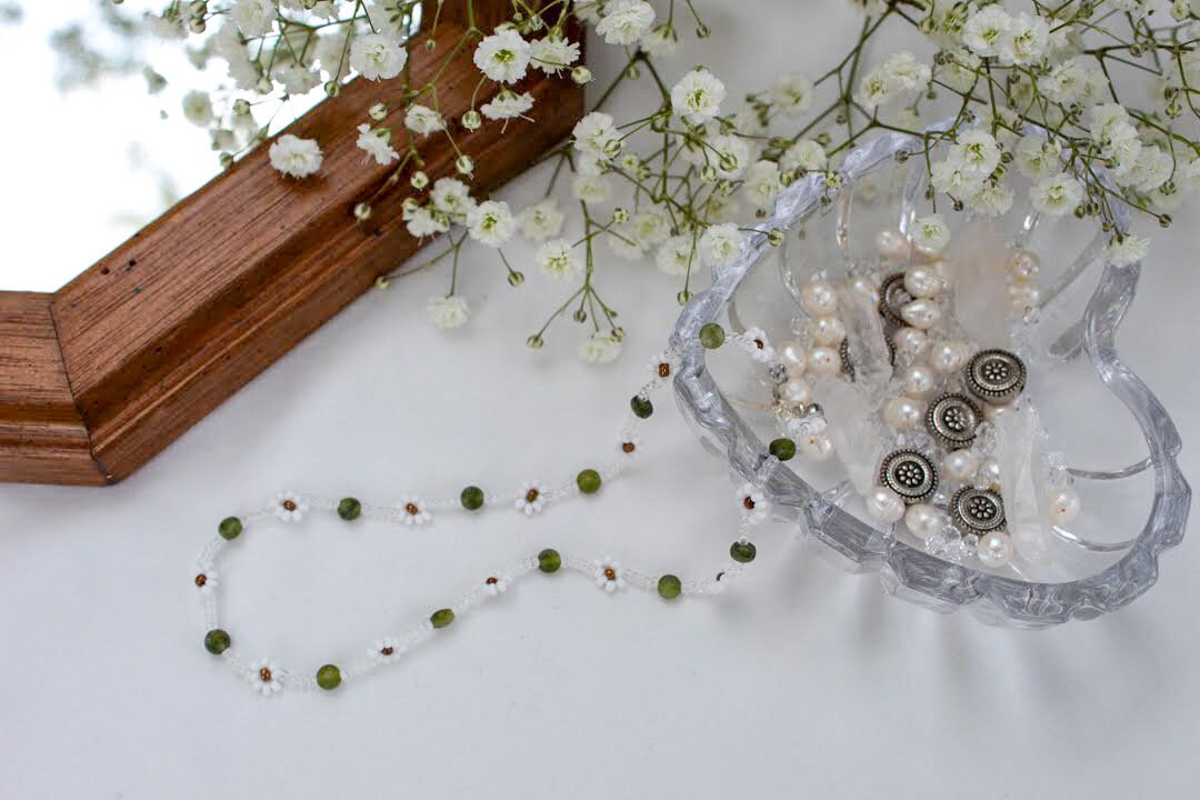 Green Jade Flower Seed Bead Necklace/ Flower Choker Necklace/ Crystal ...