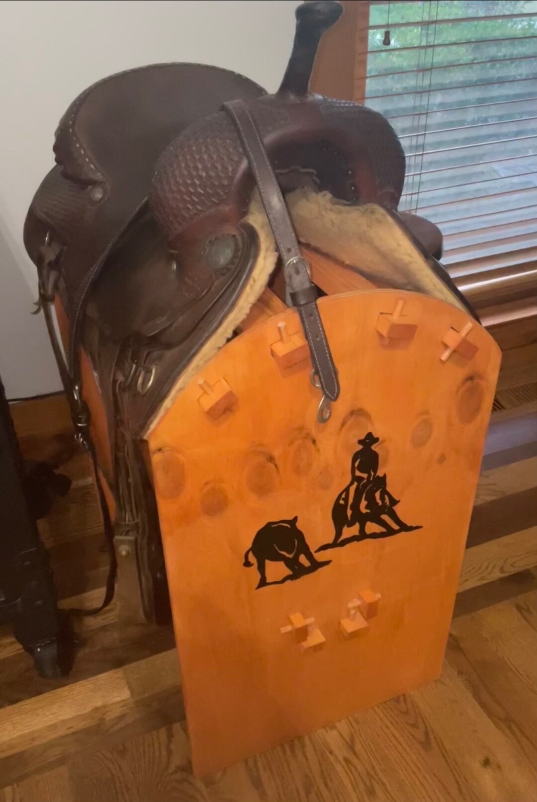 Saddle Holder and Display - Etsy