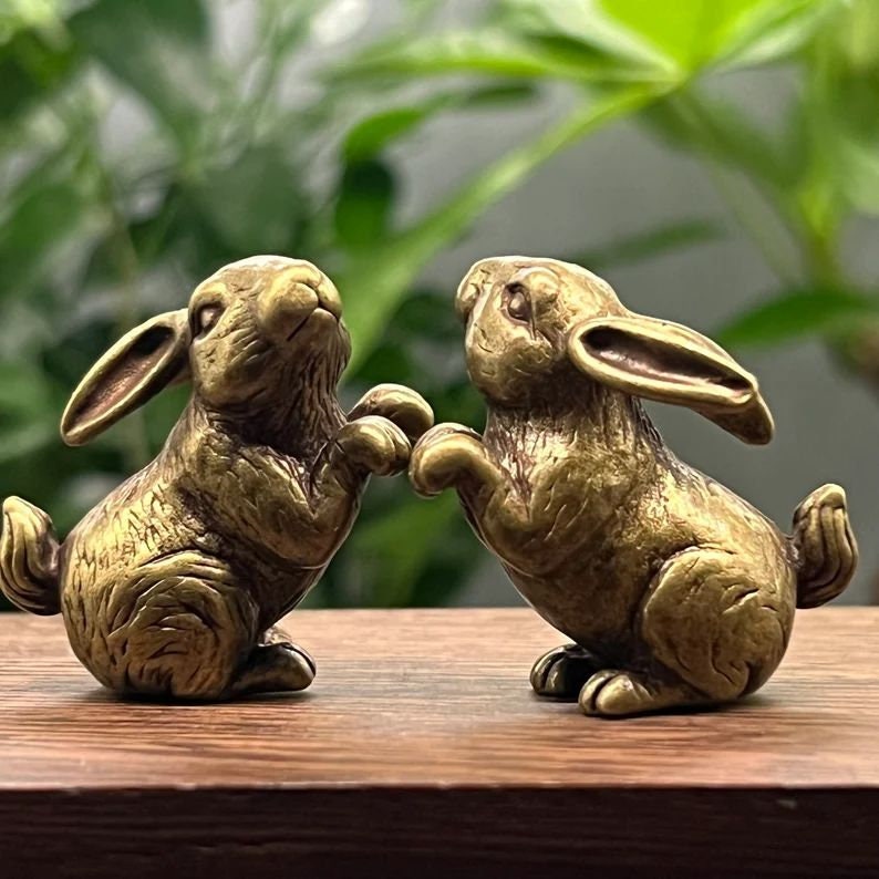 Two Cute Mini Rabbits Figure, Home Decor, Kissing Brass Rabbit Statue ...