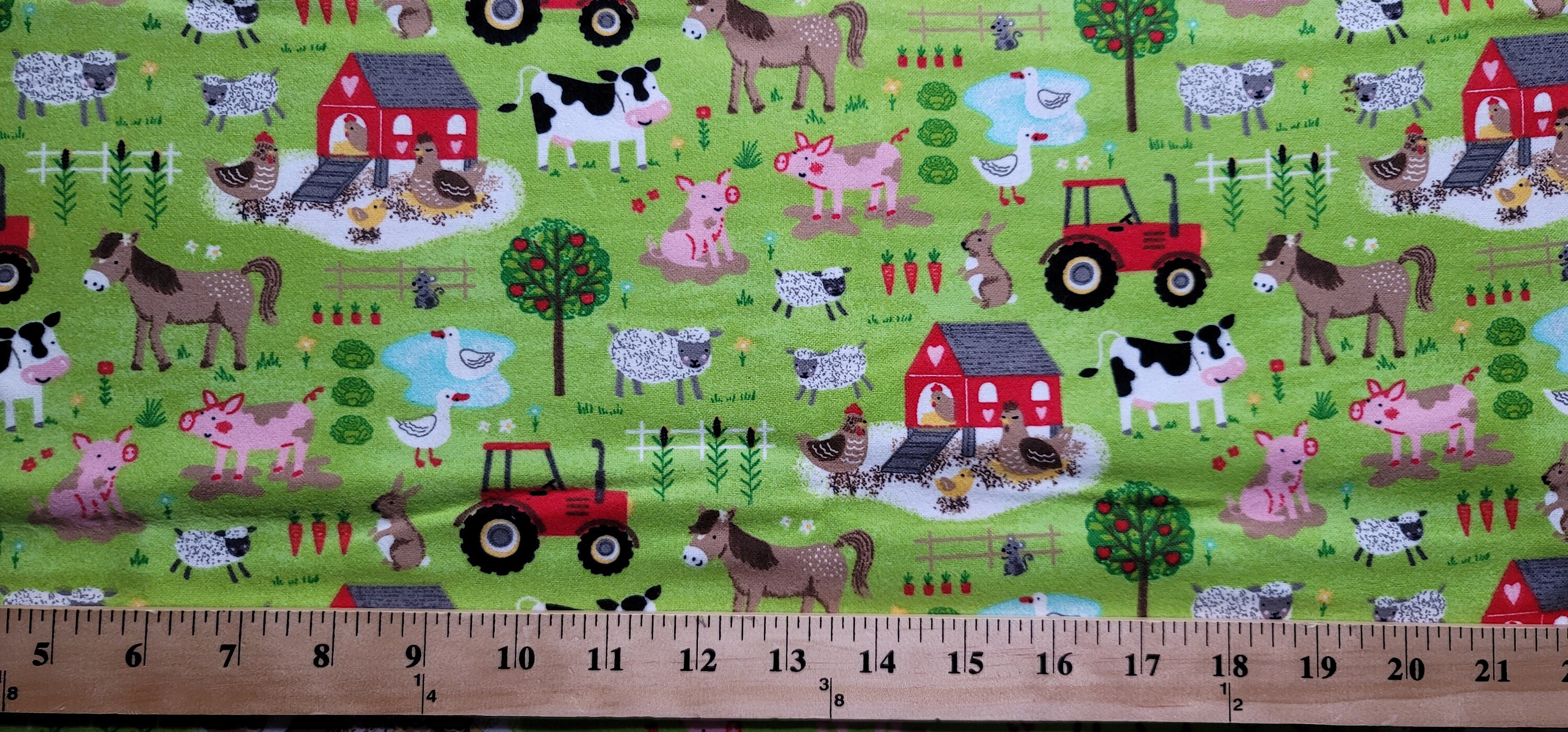 Flannel Fabric Farm Animals Green Remnants multiple Sizes 100% Cotton ...