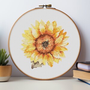 Modern Sunflower Cross Stitch Pattern (PDF) | Easy to Follow | Pattern ...