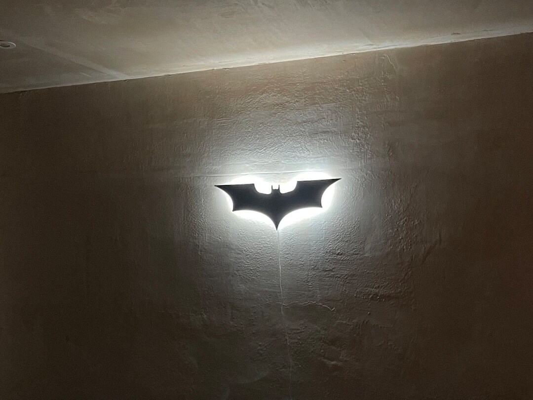 The City Needs Me 'gotham Knight' Bat Signal LED Neon Wall Mounted Sign ...