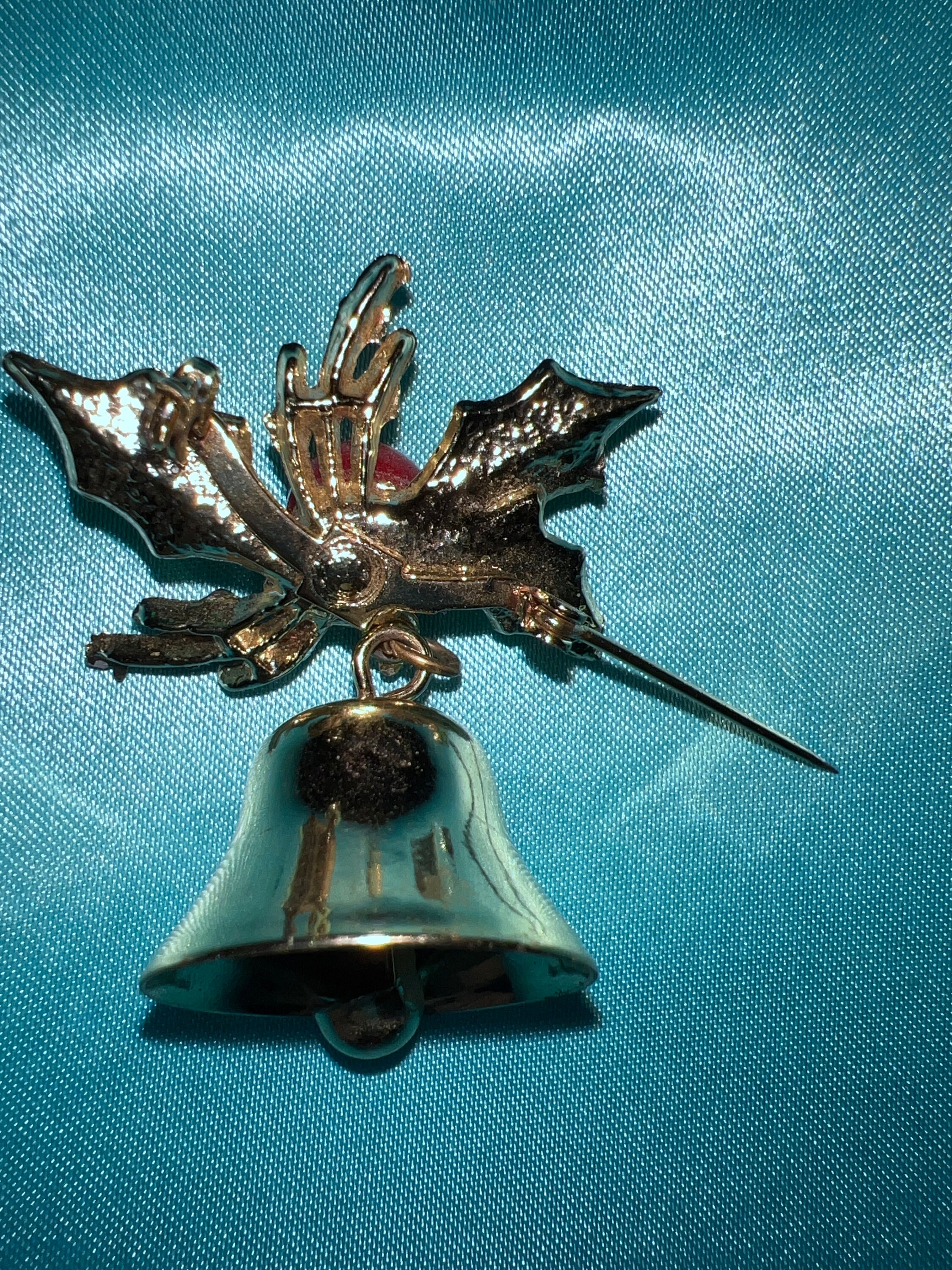 1950s Vintage Mistletoe Bell Brooch - Etsy