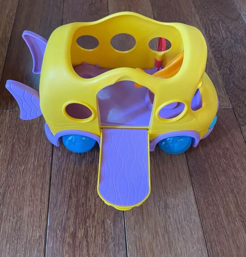 HTF Bubble Guppies Swim-sational School Bus With Mr. Grouper Included ...