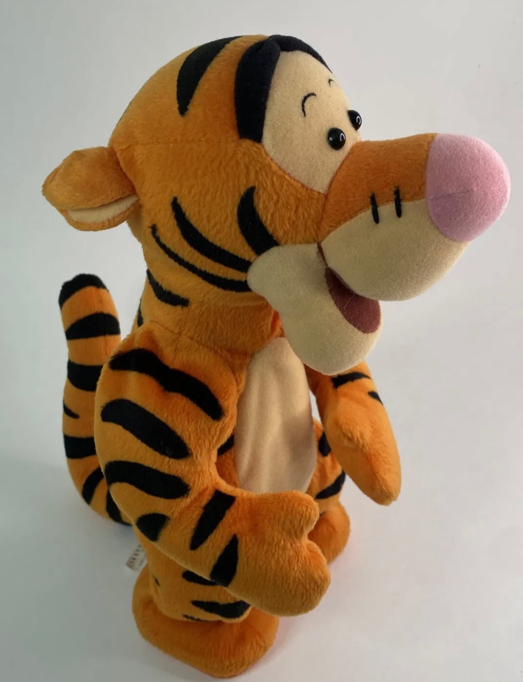 Tigger Toy 1998 Disney Mattel Talking Hopping Bouncing Vintage Plush ...