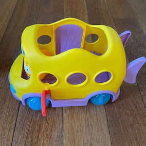 HTF Bubble Guppies Swim-sational School Bus With Mr. Grouper Included ...