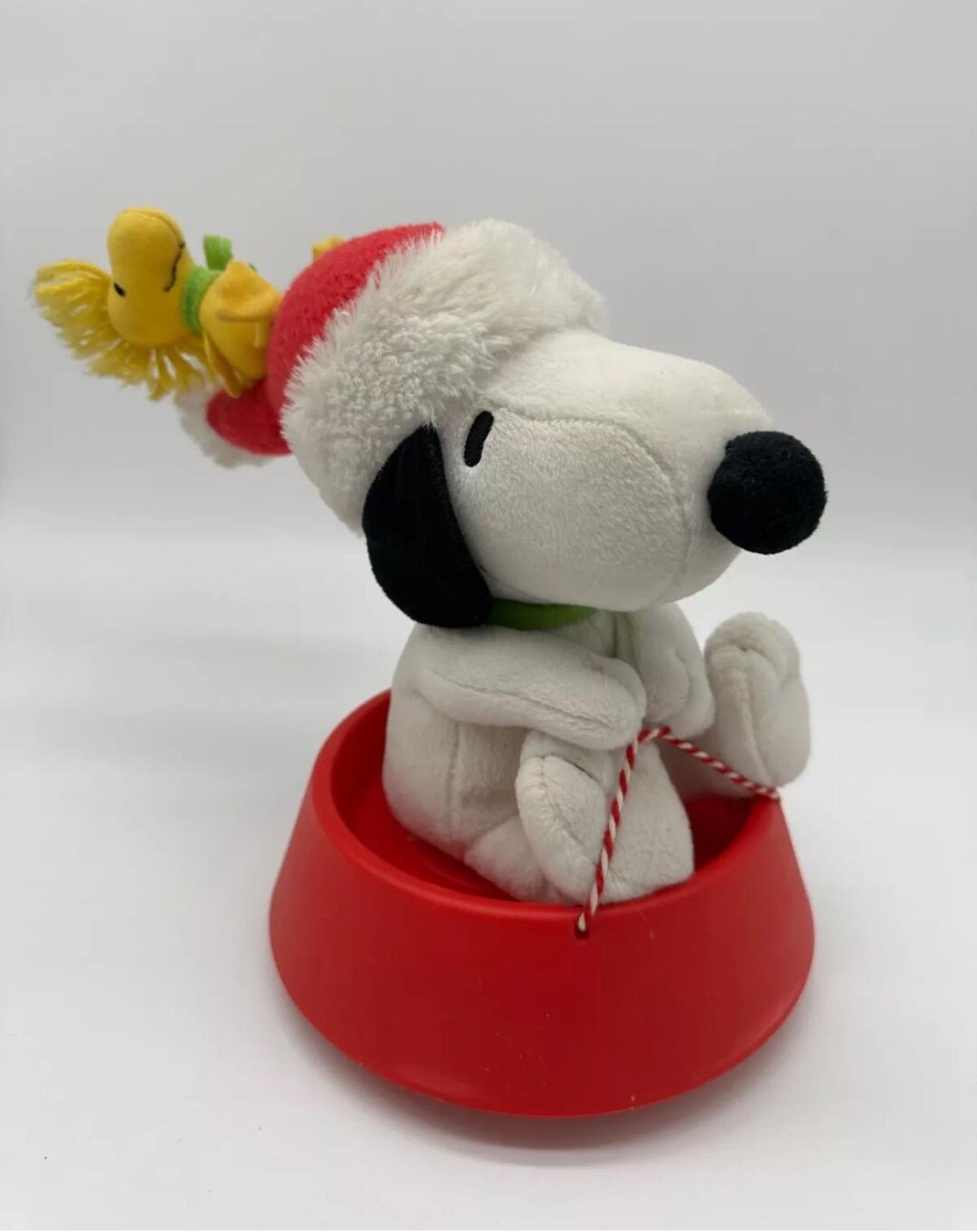 Vintage Hallmark Peanuts Christmas Snoopy Woodstock Sledding Musical ...
