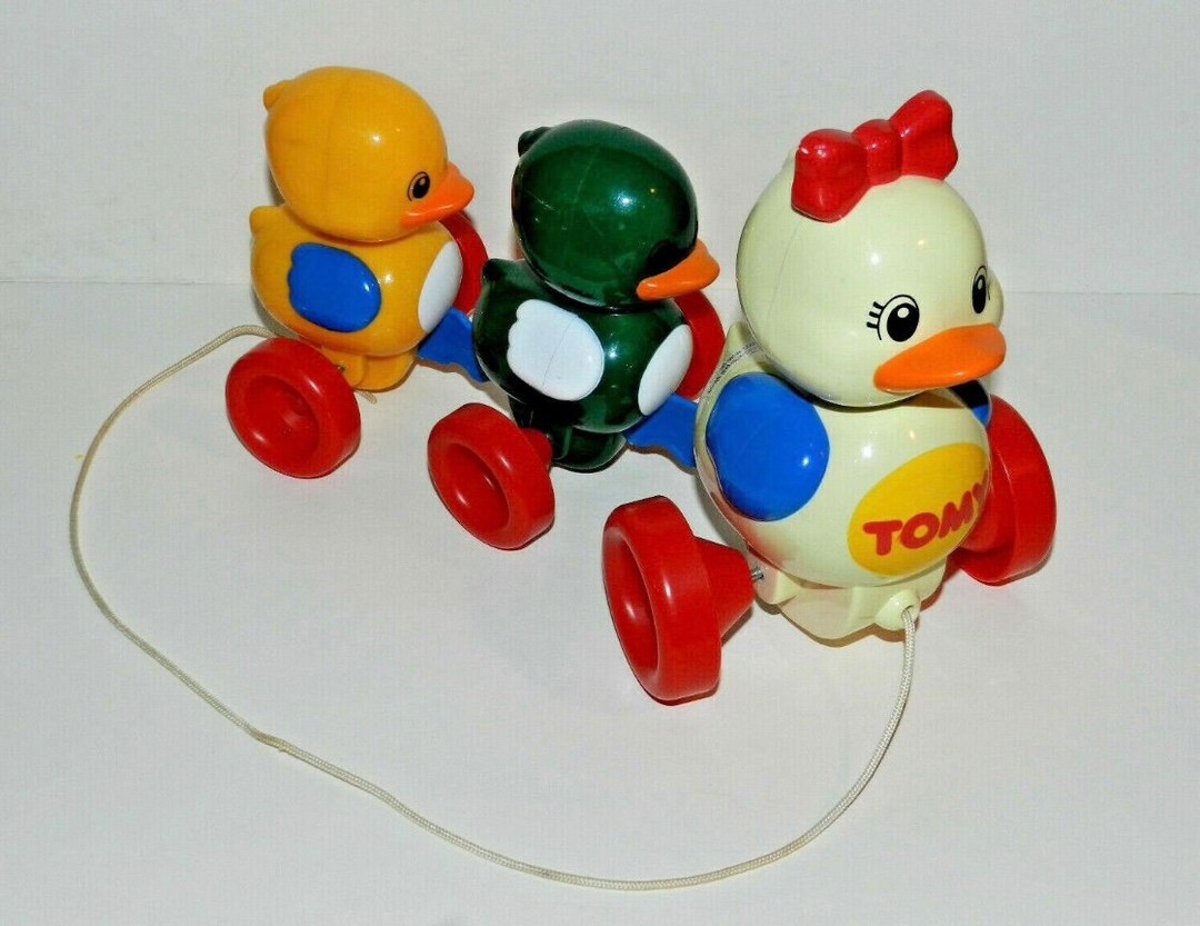 Vintage Tomy Mommy Duck & Baby Ducks Pull String Toy White - Etsy