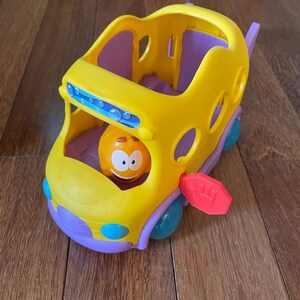 HTF Bubble Guppies Swim-sational School Bus With Mr. Grouper Included ...