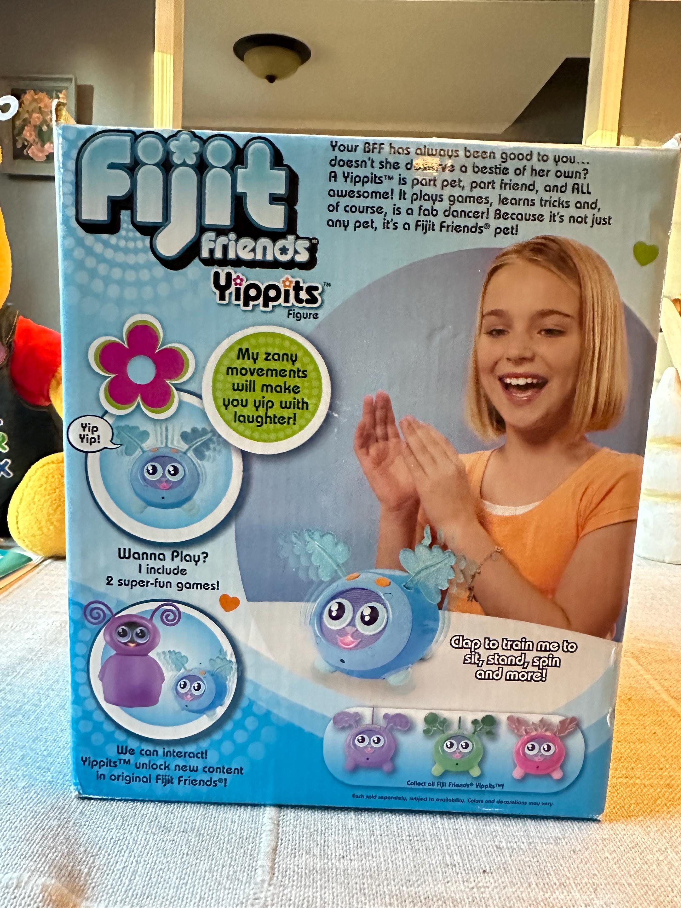 Mattel Fijit Friends Yippits Scooch Figure (blue) With Accessory Pack ...