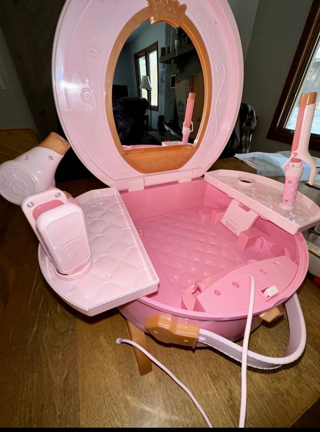 Disney Princess Style Collection Light up and Style Vanity W ...