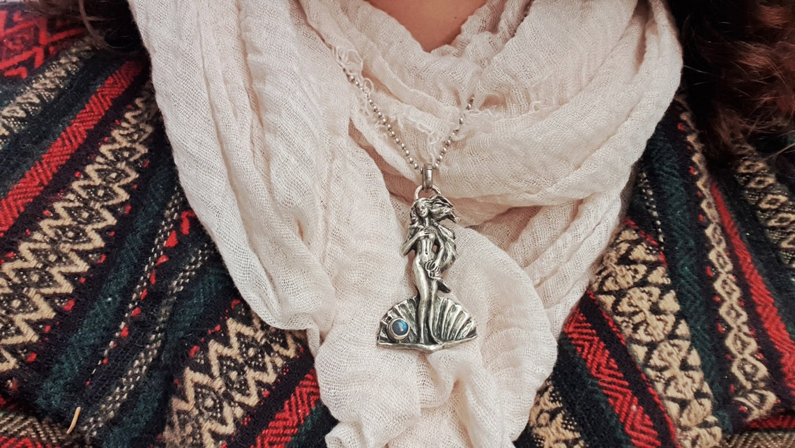Silver Botticelli Venus With Small Shell & Gemstone - Etsy