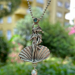 Silver Botticelli Venus With Large Shell and a Genuine Pearl - Etsy