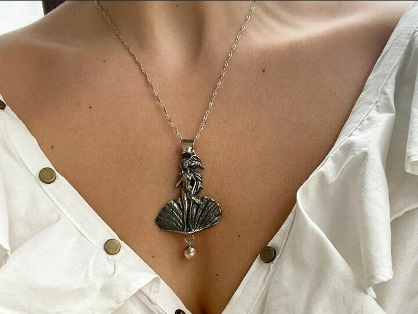 Silver Botticelli Venus With Large Shell and a Genuine Pearl - Etsy