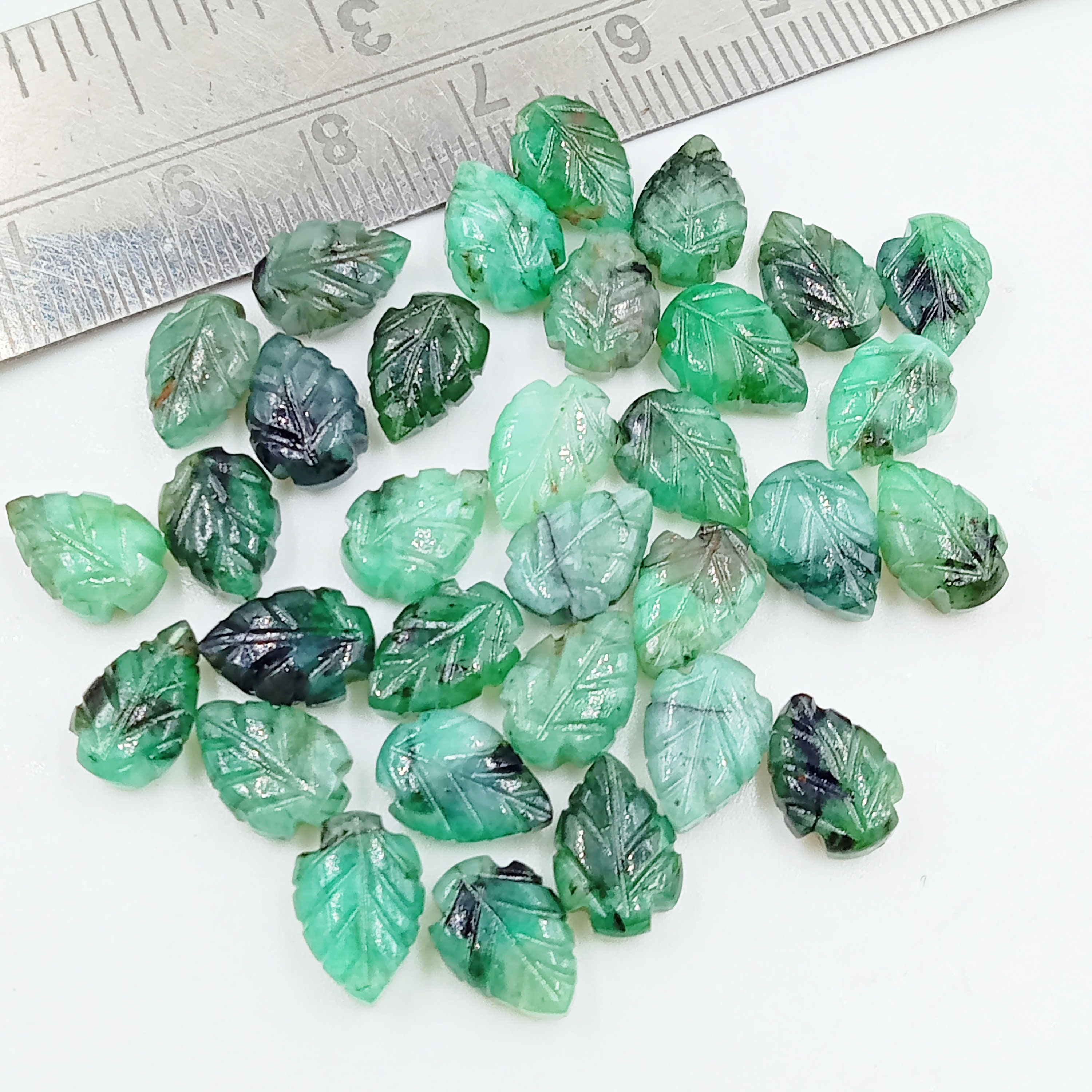 2,3,4,5 Pieces Natural Emerald Carved Leaf Gemstone, 5x6 to 7x10 Mm ...