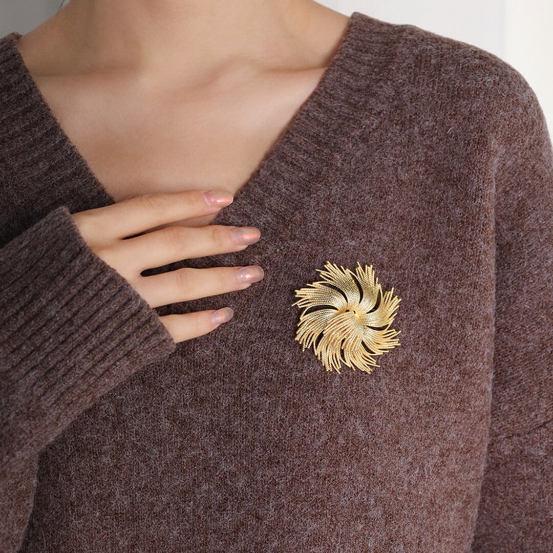 Golden Firework Floral Brooch Courtly French Tassel Monet Flower Pin ...