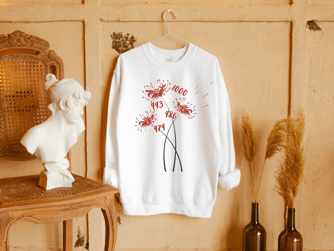 Red Spider Lily Sweatshirt, Red Flower , Anime Lover Gift, Anime ...