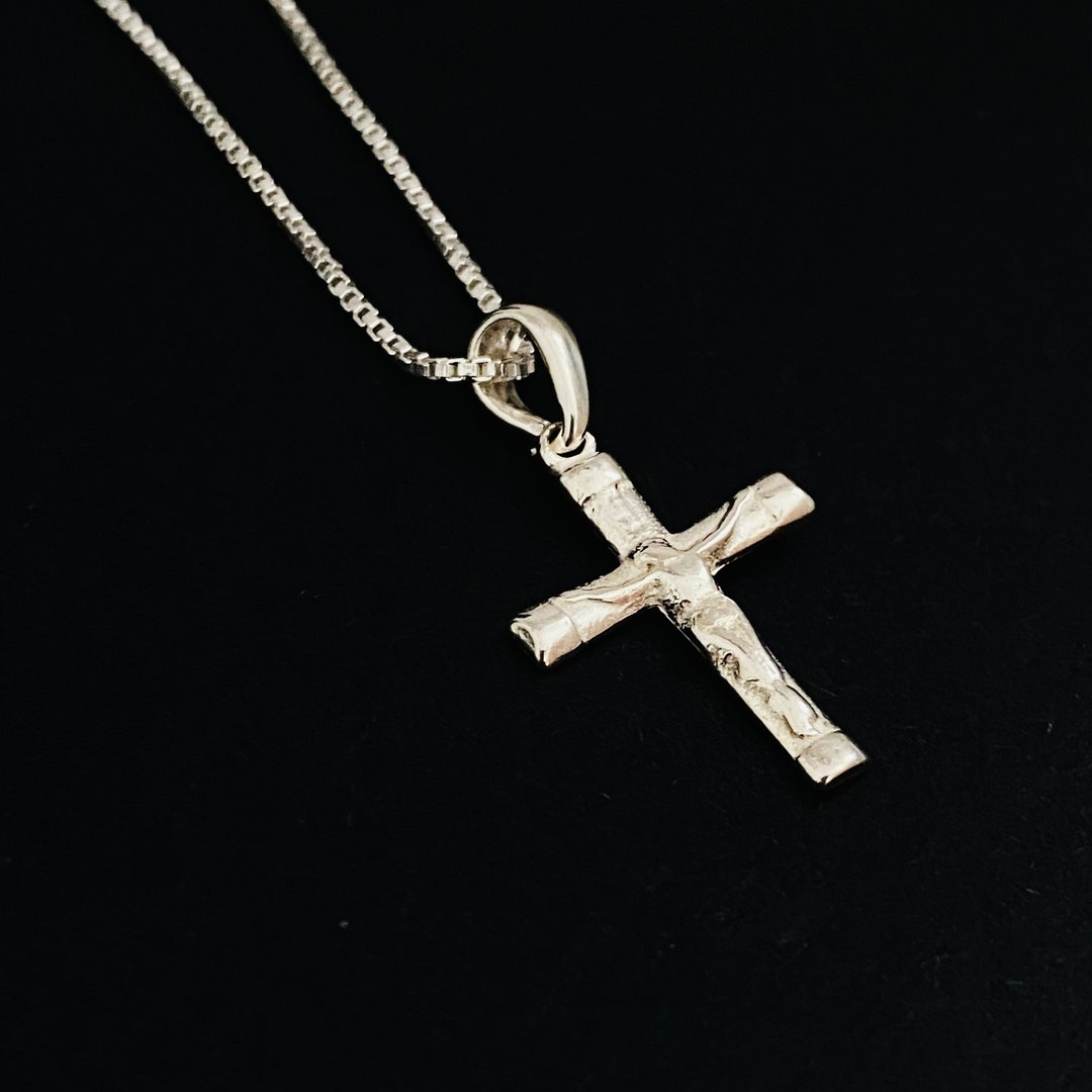 Jesus Cross Pendant, Small Silver Cross Necklace, Silver Crucifix, Tiny ...