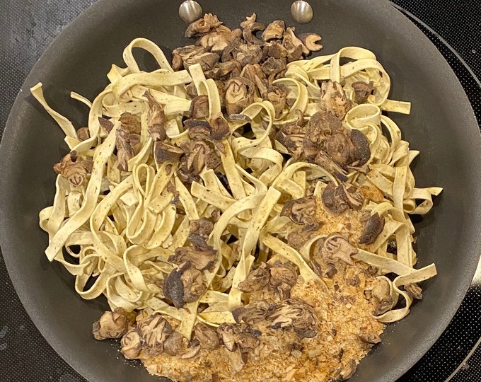 Fettuccini With Garlic Alfredo Sauce, Escargot and Peas! - Freeze Dried ...