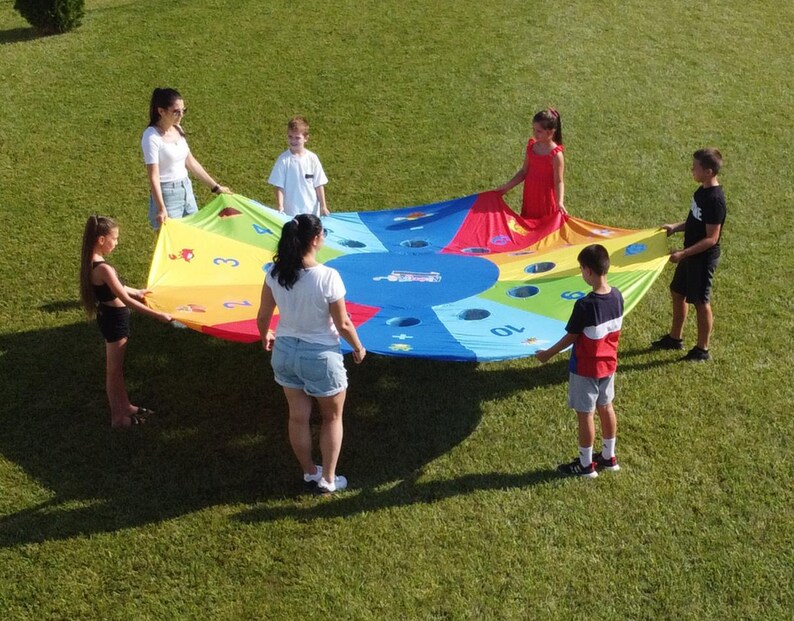 Magic Parachute for Outdoor Playing, Fun Parachute Game, Magical Play ...