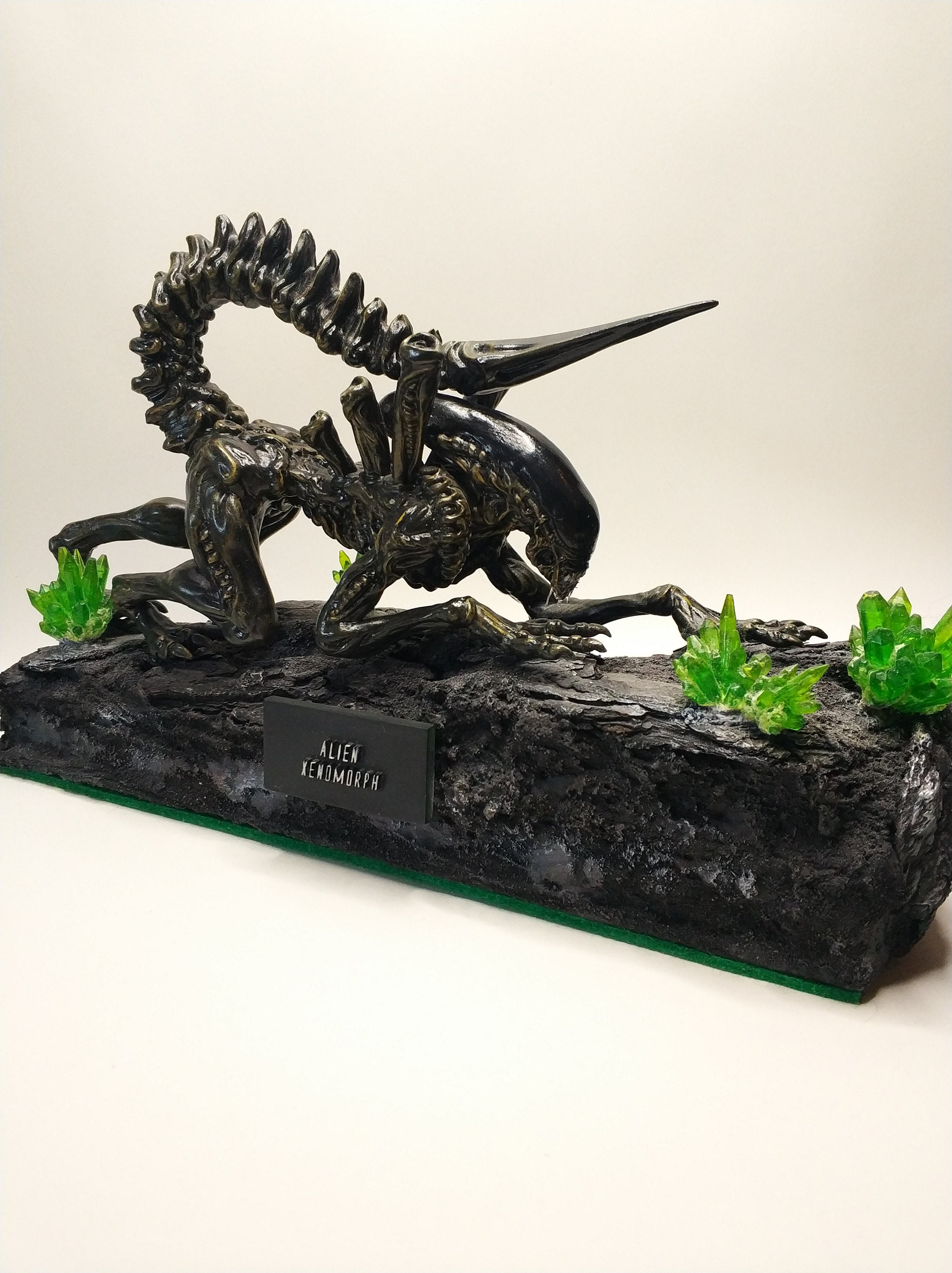 Alien Xenomorph Custom Figurine Xenomorph Collectible Figure Hand ...