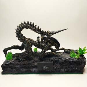 Alien Xenomorph Custom Figurine | Xenomorph Collectible Figure Hand ...