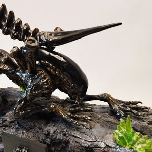 Hand-painted Alien Xenomorph Figurine | Collectible Resin Statue - Etsy