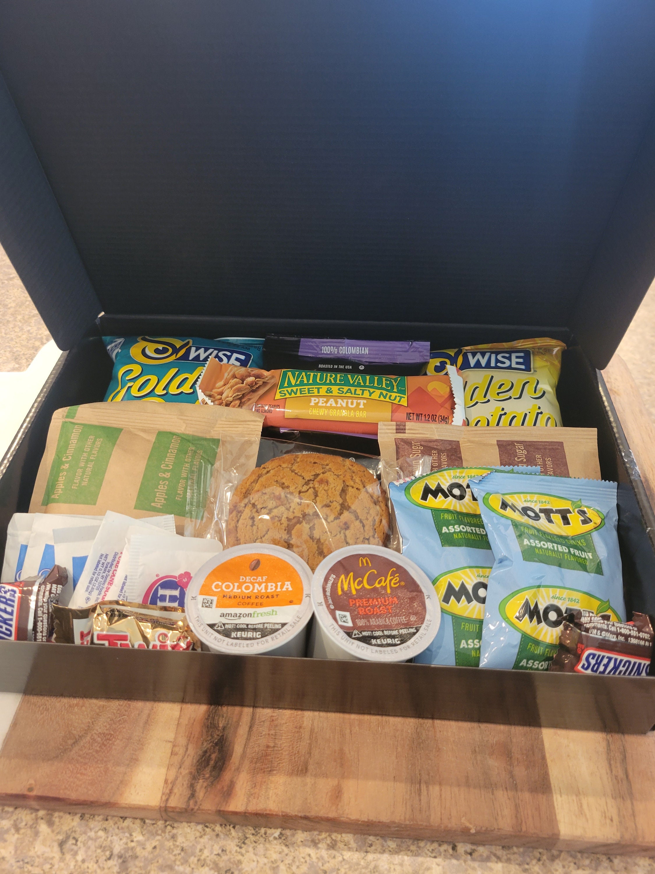 Airbnb Guest Rental Home Welcome Box, Gift for Guest, Hosting Gifts ...