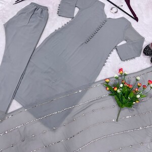 Pakistani Designer Grey Georgette Embroidered Full Sleeves Kurta Pent ...