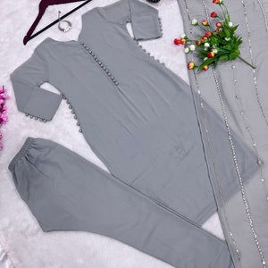 Pakistani Designer Grey Georgette Embroidered Full Sleeves Kurta Pent ...