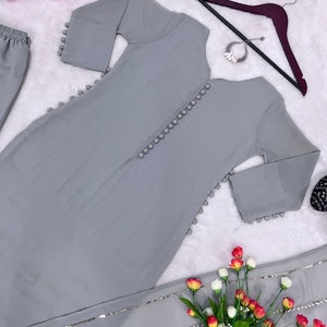 Pakistani Designer Grey Georgette Embroidered Full Sleeves Kurta Pent ...