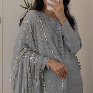 Pakistani Designer Grey Georgette Embroidered Full Sleeves Kurta Pent ...