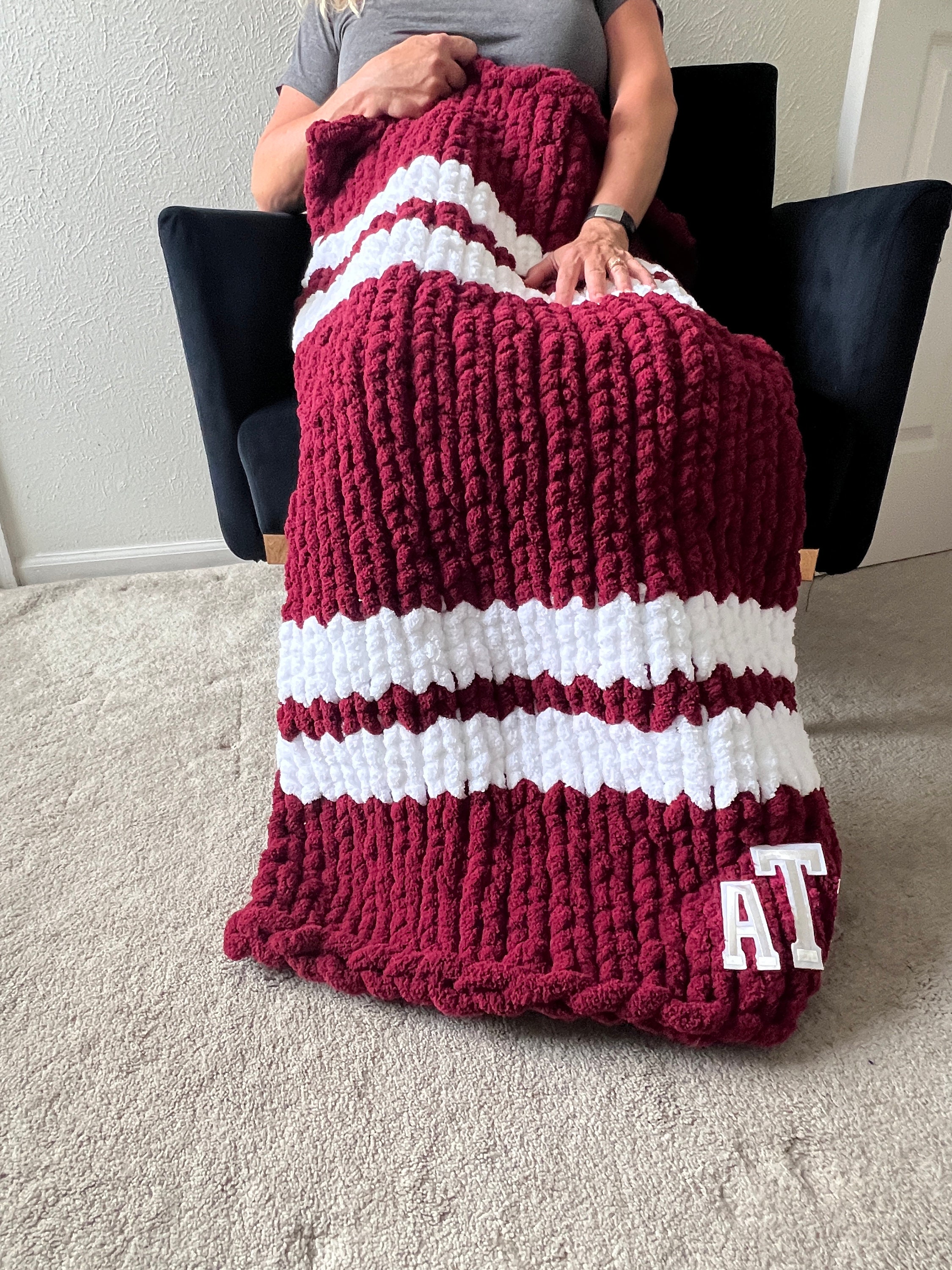 Chunky Knit Throw Blanket in University Colors, College Inspired Home ...