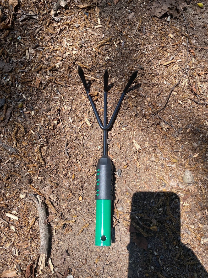 Light Duty Handheld Garden Tool Set Includes Cultivator, Shovel, and ...