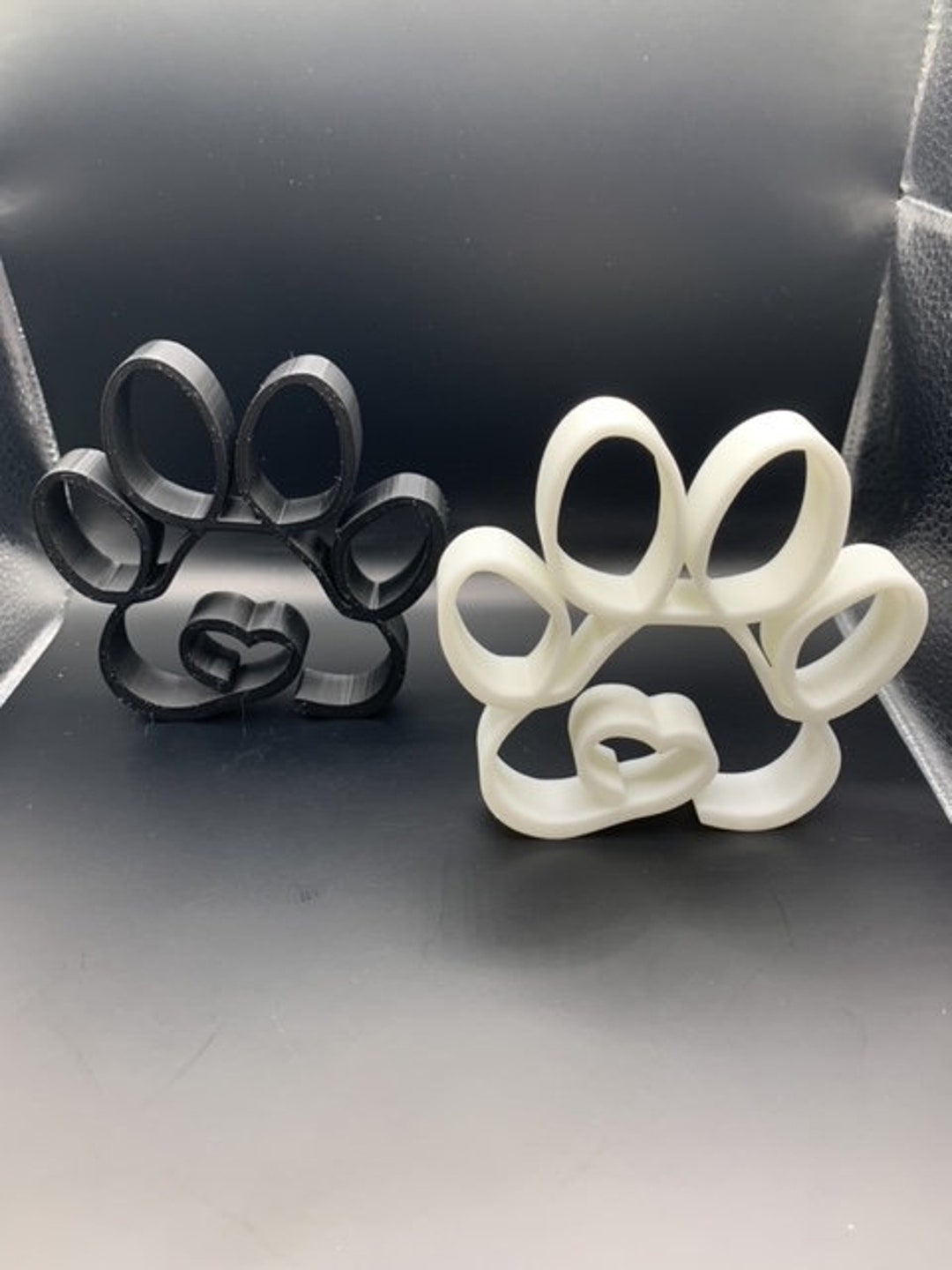 3D Printed Minimalist Dog Paw Print, Dog Paw Print, Dog Paw 3d Print ...