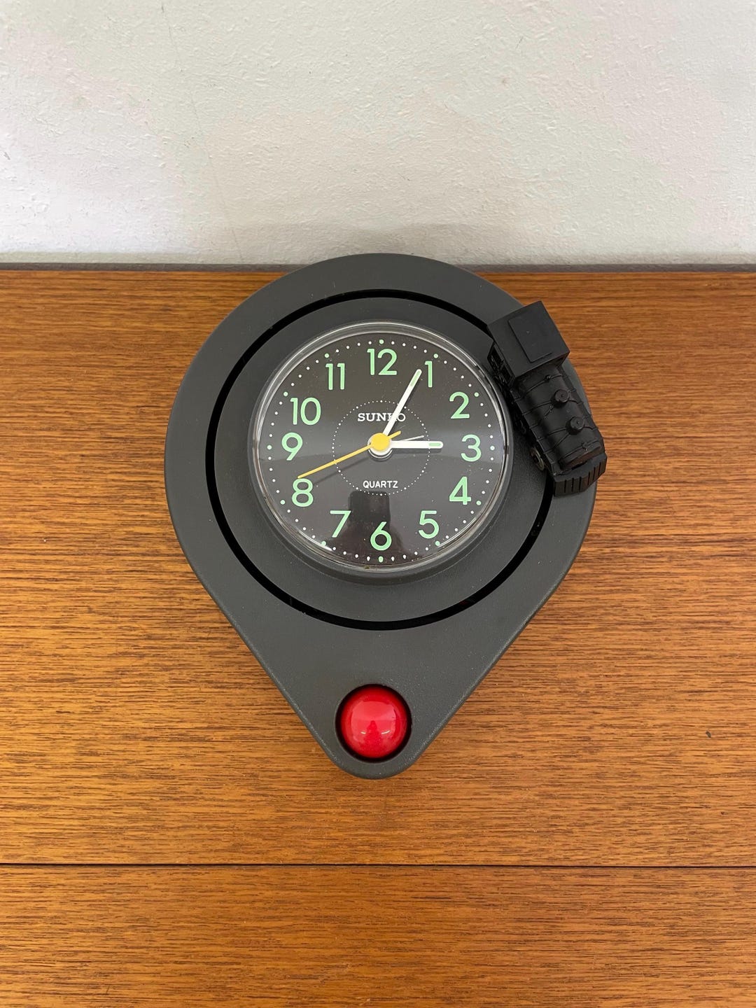 Vintage Sunko Quartz Wall Clock / Alarm Clock With Train / Locomotive ...