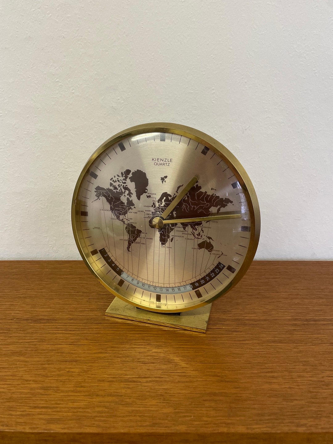 Kienzle Quartz World Time Clock / Table Clock by Heinrich Möller in ...
