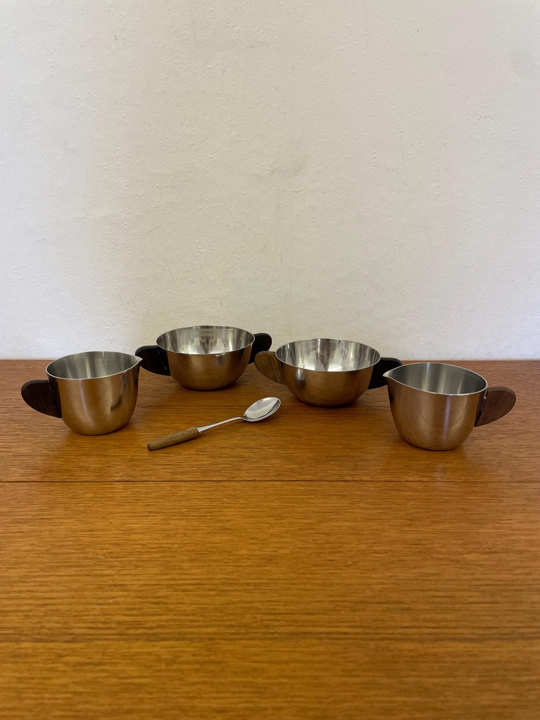 Set of 5 Pieces (2 Milk Jugs, 2 Sugar Bowls / Bowls, 1 Spoon) Made of ...